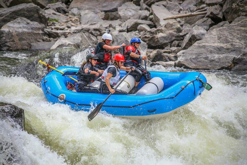 Red Ladies of Colorado | International Rafting Federation